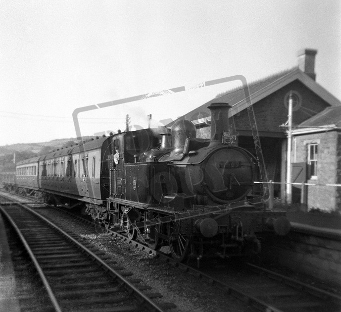 Rail-Online | 14xx/48xx/58xx 0-4-2T | 1469 1957-08-28 Cadeleigh