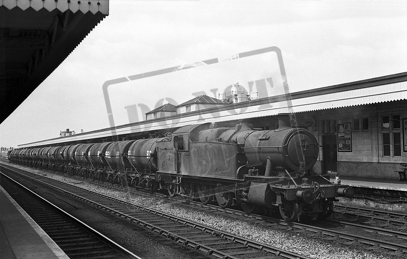 Rail-Online | 72xx 2-8-2T | 7218 1950s Cardiff General