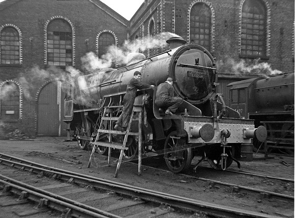 Rail-Online | Hughes/Fowler 'Crab' 2-6-0 | 42882 1959-05 St Rollox