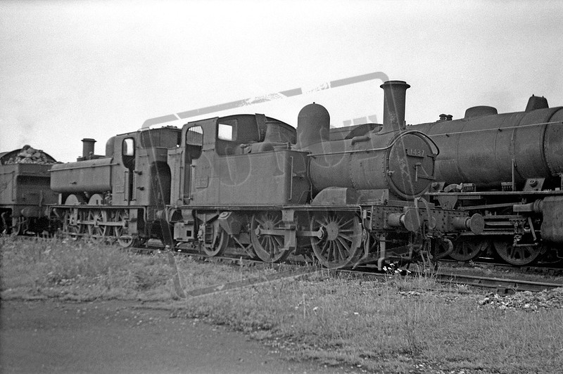 Rail-Online | 14xx/48xx/58xx 0-4-2T | 1437 1950c Swindon Works probably