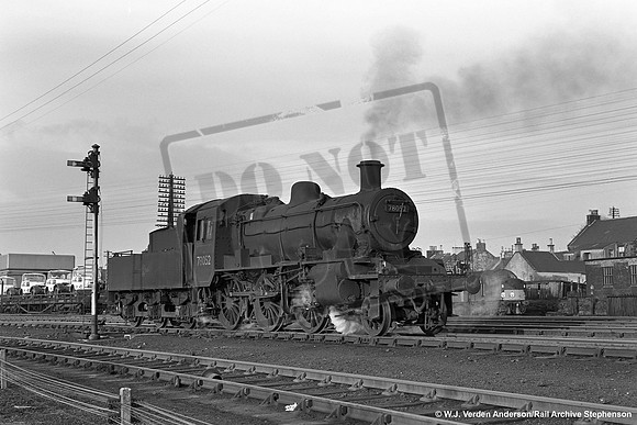 Rail-Online | 78xxx Class 2 2-6-0 | 78052 1965c Bathgate