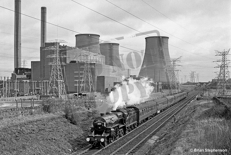 Rail-Online | Hughes/Fowler 'Crab' 2-6-0 | 42727 1966-03-27 Connahs Quay