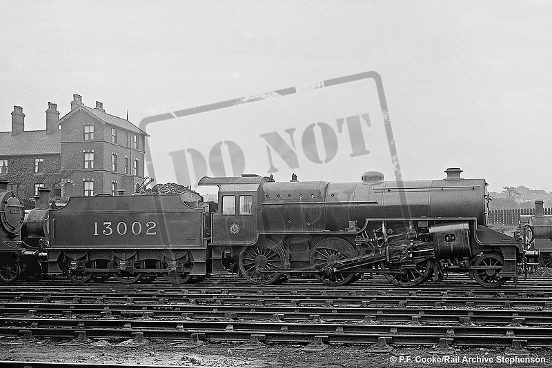 Rail-Online | Hughes/Fowler 'Crab' 2-6-0 | 13002 1930c Mirfield