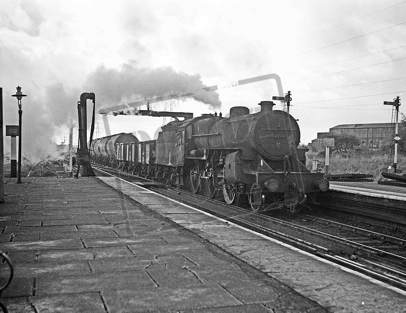 Rail-Online | Hughes/Fowler 'Crab' 2-6-0 | 42782 1965-09-16 Hooton