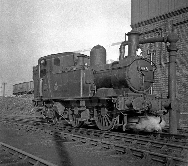 Rail-Online | 14xx/48xx/58xx 0-4-2T | 1458 1956-06-23 Oswestry