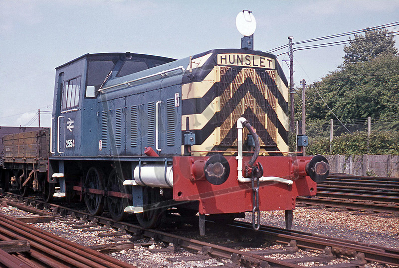 Rail-Online | Class 05 Hunslet | 2554 1970s Ryde